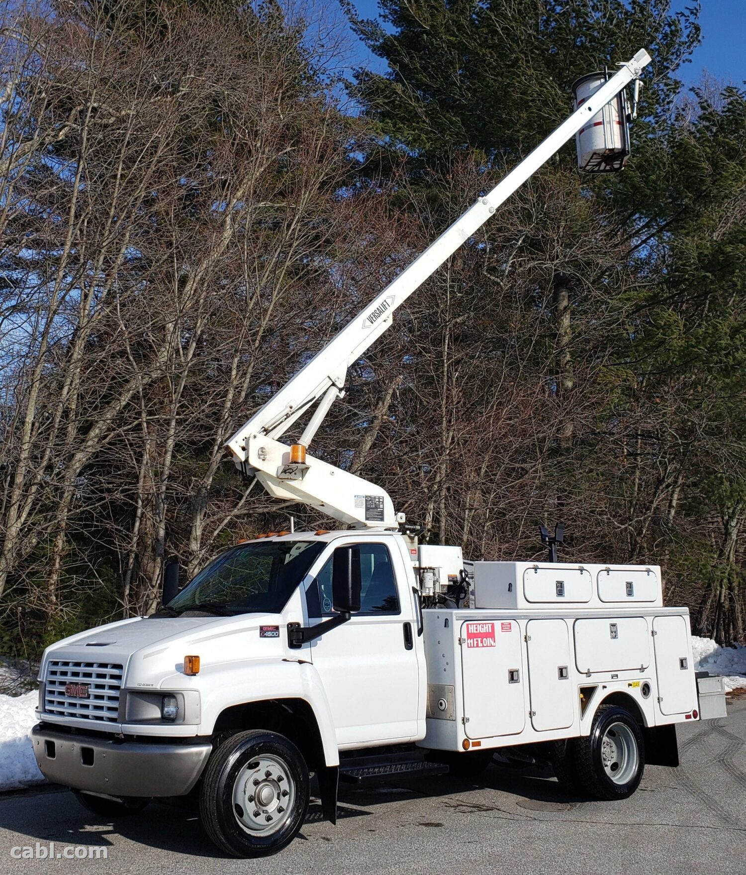 Bucket Trucks | Partner Equipment Sales